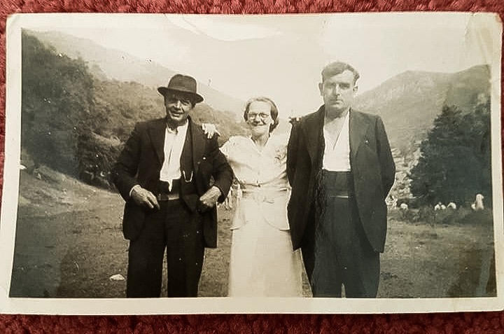 Goldstraw Family at Crown Cottage | PARWICH.ORG